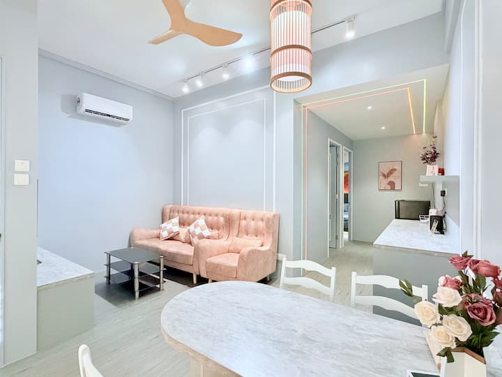Maison Five By Jhs | Central Stylish Home - Kluang