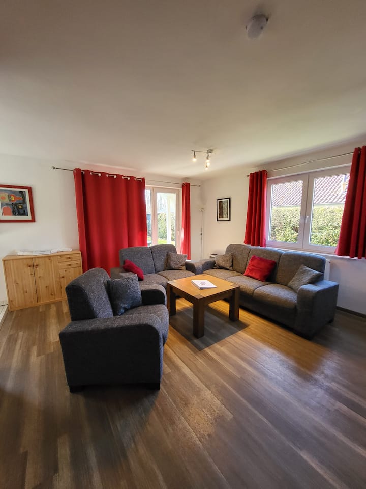 Ferienhaus Mit Garten & Terrasse Für 4 Gäste - Papenburg