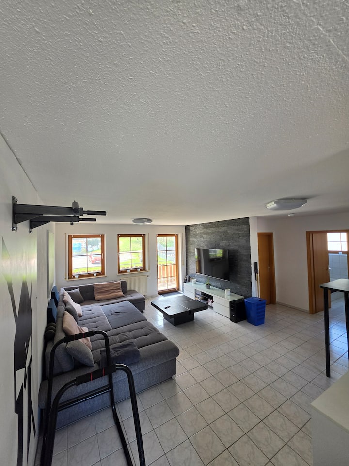Natur & Skyline – Stilvolles Albstadt-apartment - Albstadt
