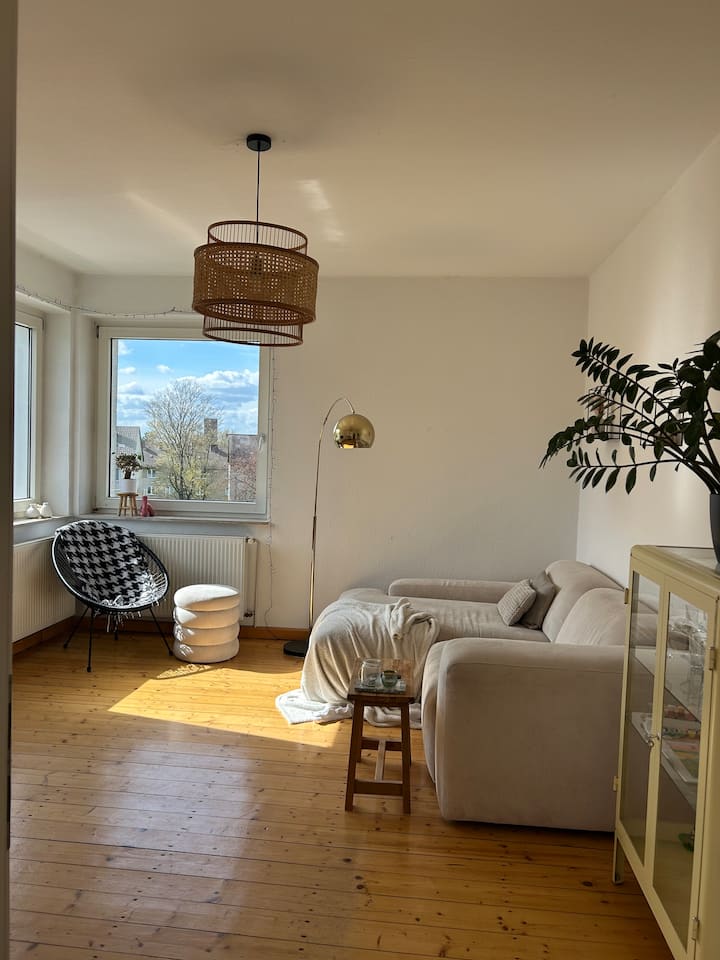 Schöne Altbauwohnung, Ruhige, Grüne Lage, Nähe U35 - Bochum