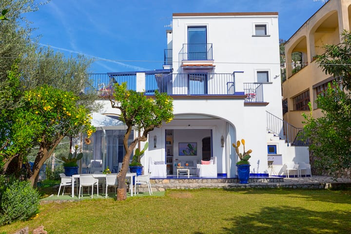 De Vivo Realty - Villa Blue Skyline - Capri