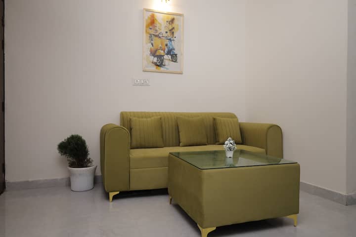 Nishine Peaceful Huts | Cozy 2bhk Retreat - Delhi, India