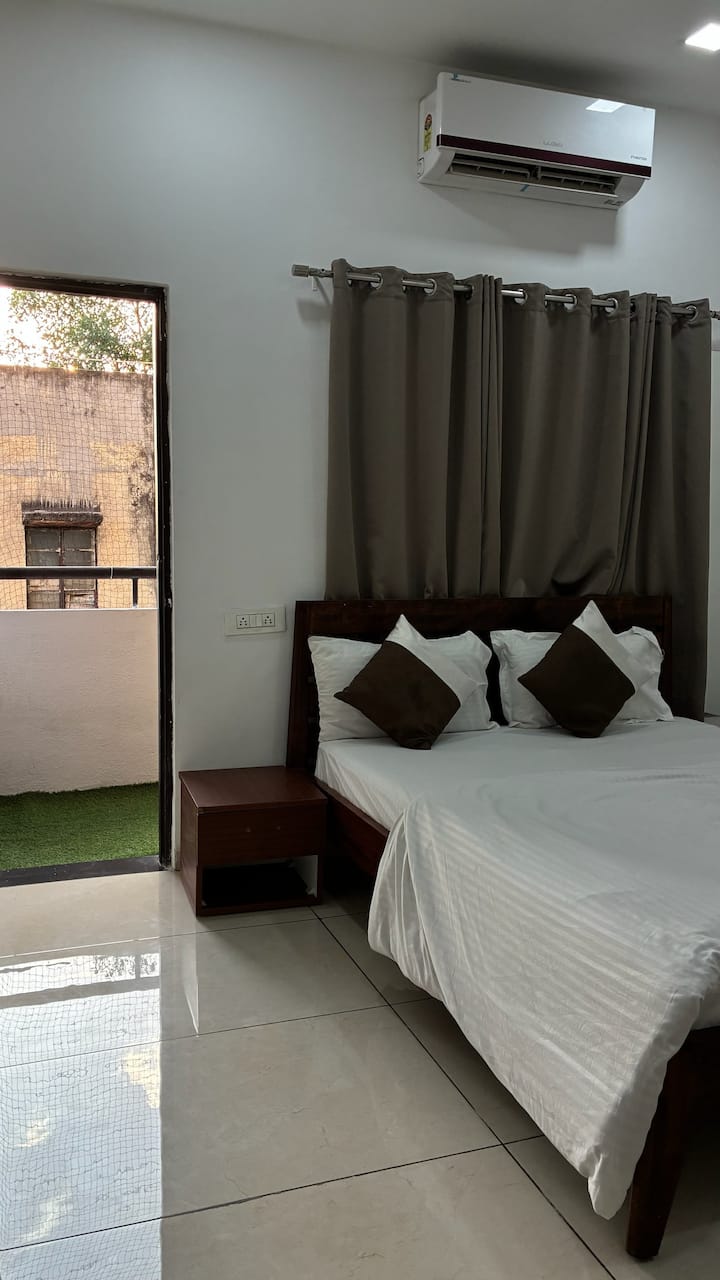2bhk W Balcony|couple & Family Friendly|ivory Stay - Aurangabad