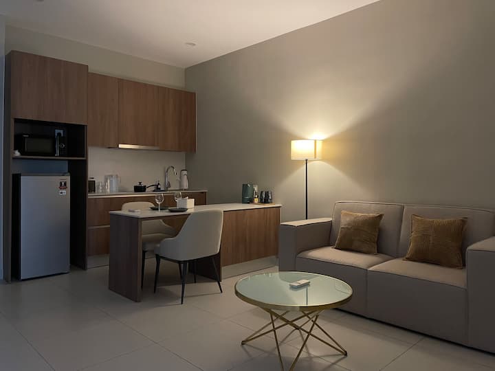 Premium Lakeview Suite @ Dorsett Waterfront Subang - Subang Jaya