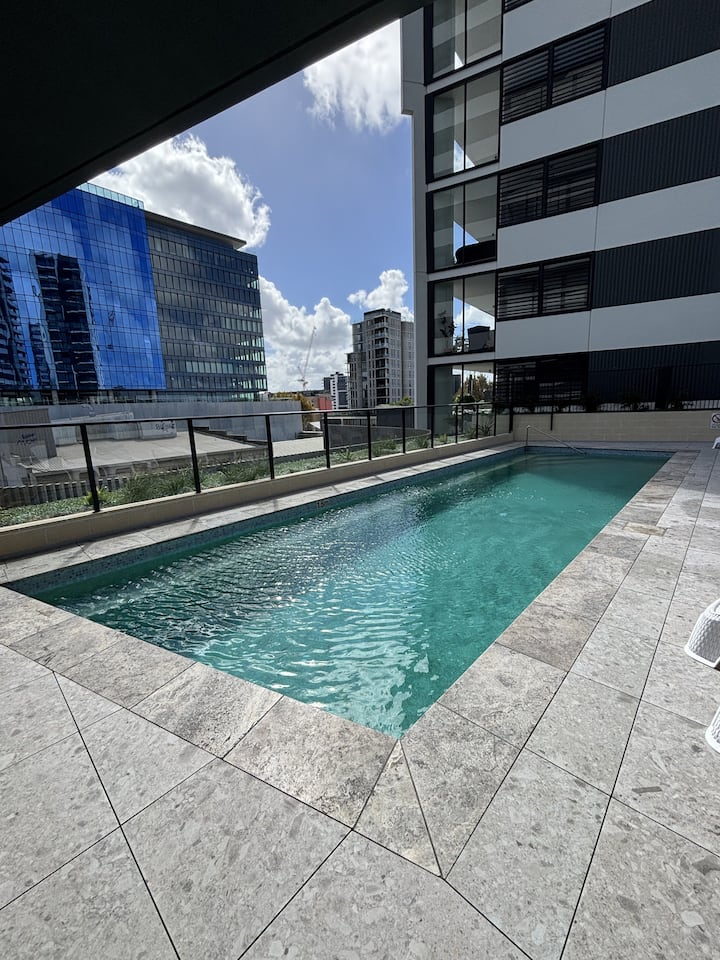 City Stay | Pool, Private Cinema & Rooftop - Newcastle