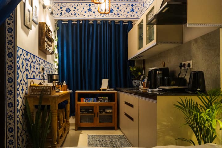 55"tv+ott|home Theatre|coffee Station|blue Pottery - India