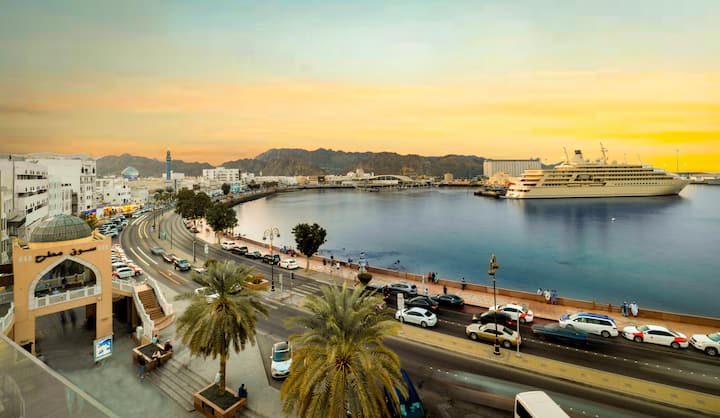 Where Comfort Meets Culture
In The Heart Of Mutrah - Mascate