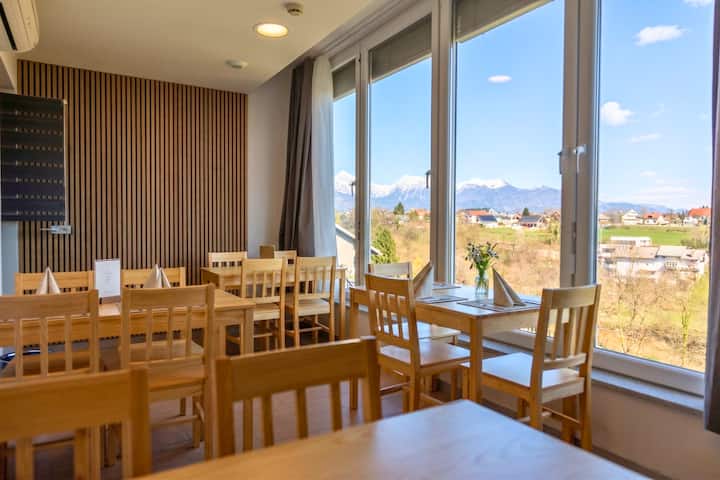 Private Double Room - Old Town Accommodation Kranj - Kranj