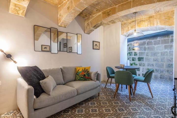 Cozy 1bedroom With Sofa Bed Massionete In Valletta - Valletta, Malta