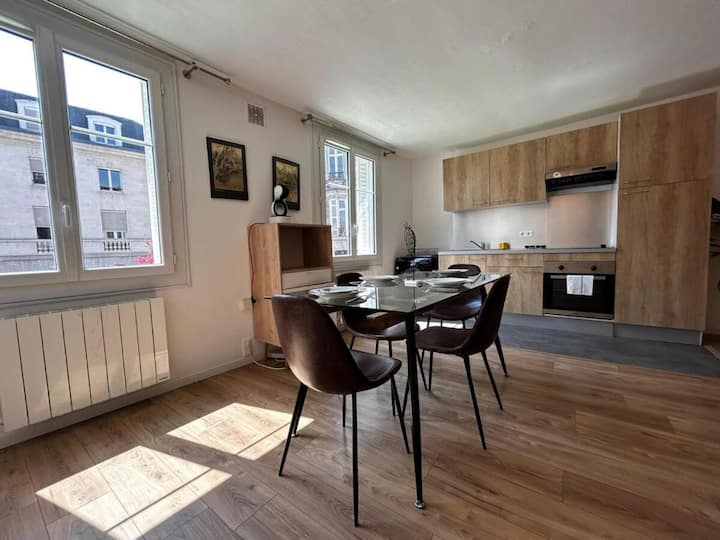 La Cathédrale, En Hypercentre - Limoges