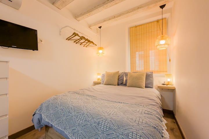 Studio Apartment In The Center Of Barcelona - Barcelona