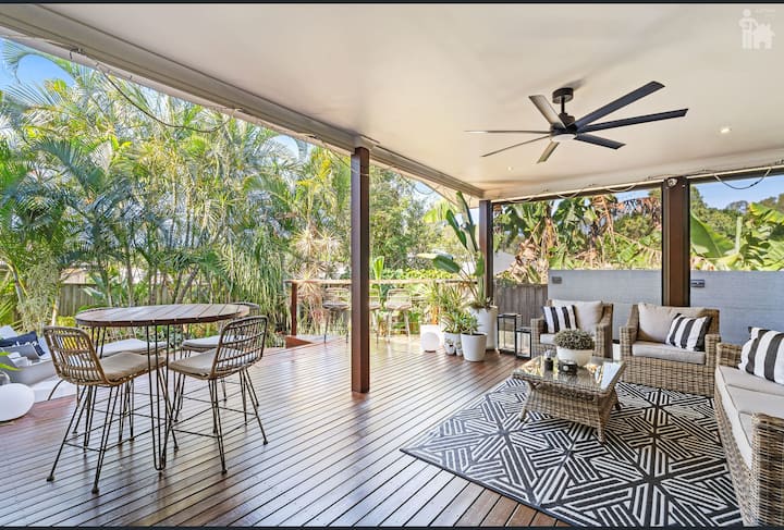Hervey Bay Oasis W/ Outdoor Living | Baby All Inc - Fraser Island