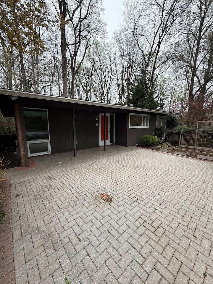 Mid-century Modern Home, Furniture Arriving - Kensington, MD