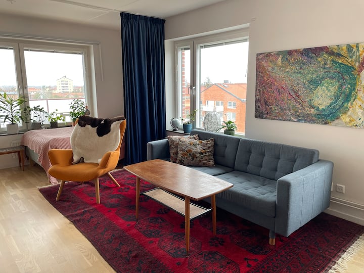 Ljus Studiolägenhet Med Milsvid Utsikt - Stockholm