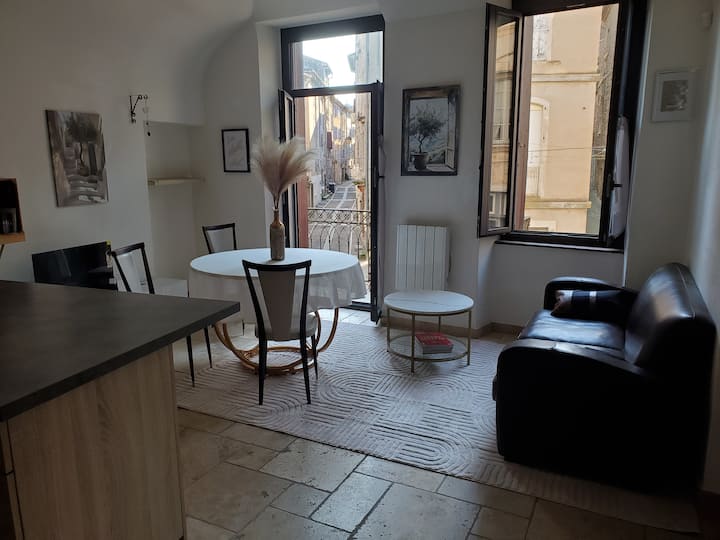 Appartement, Au Cœur Du Village Médiéval. - Saint-Ambroix