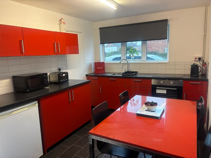 4br Contractor House| Free Parking| Near Ema & M1 - Loughborough