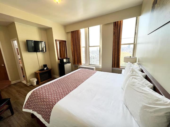 Lenox Hotel - Buffalo, NY