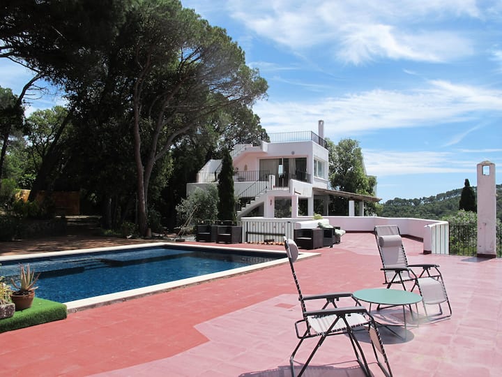 Guesthouse - Private Terraces, Pool, Bird Watching - Sant Pol de Mar