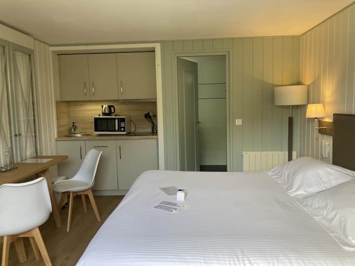 Chambre Coup De Cœur Avec Kitchenette - Bangor, France