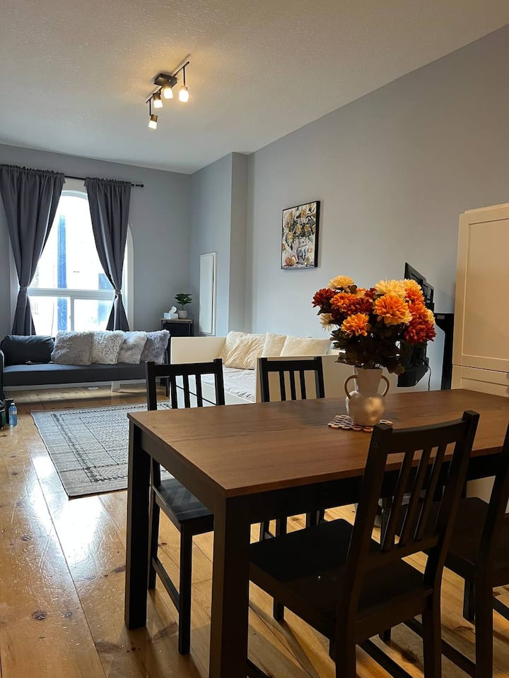 Downtown, Free Ev Chgr, Pkg & Lndry - London