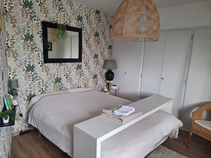 Chambre D'hôtes 
Soit à La Nuitée 
Soit Au Mois - Vire