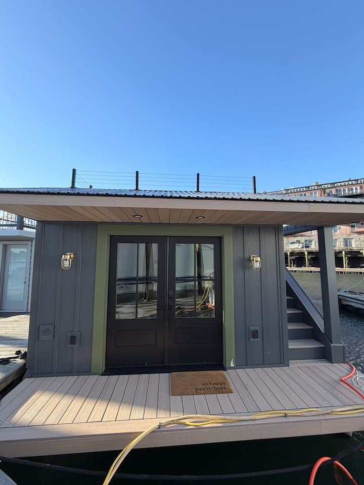 The Wave - Boston, MA