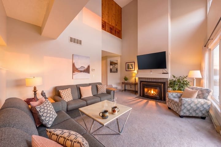 Relaxing Wintergreen Home | Golf/mins To Blue - Town Of The Blue Mountains