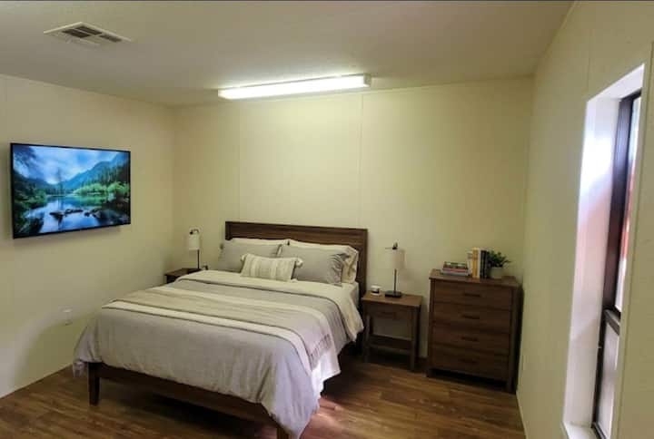 Rest And Relax In Zephyrhills - Zephyrhills, FL