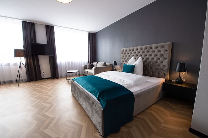 Business & Family Apartment | 4 Gäste | Wlan - Leonberg