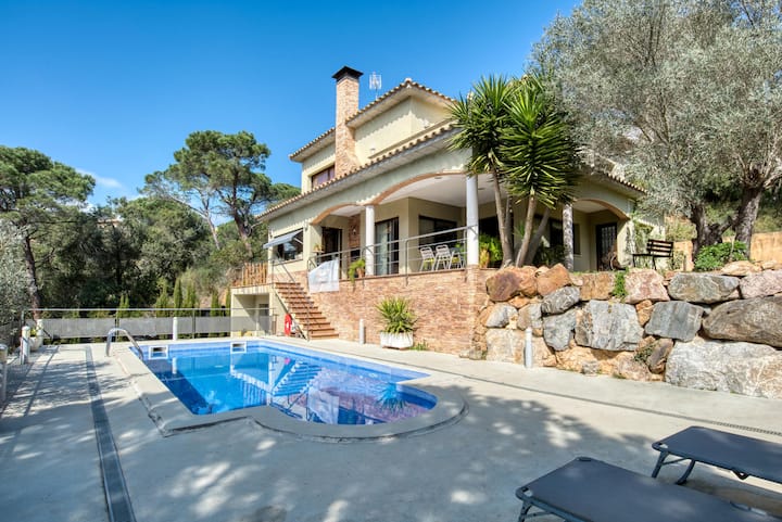 Maison Parfaite à Calonge : Spacieuse Et Lumineuse - Espagne