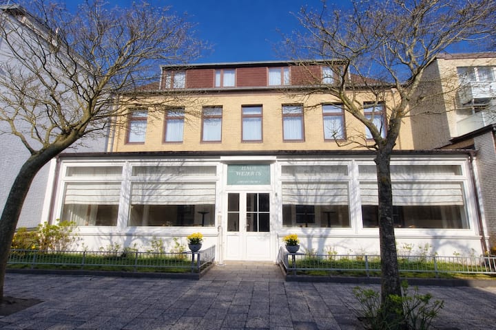 Helles Doppelzimmer Mit Bad – Zentral & Ruhig Auf - Juist