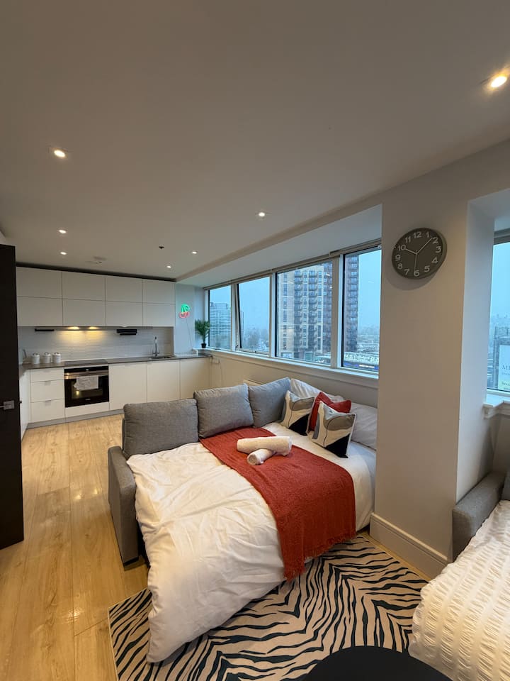 1 Min Walk To Wembley Stadium | Sleeps 10, Gym - Harrow