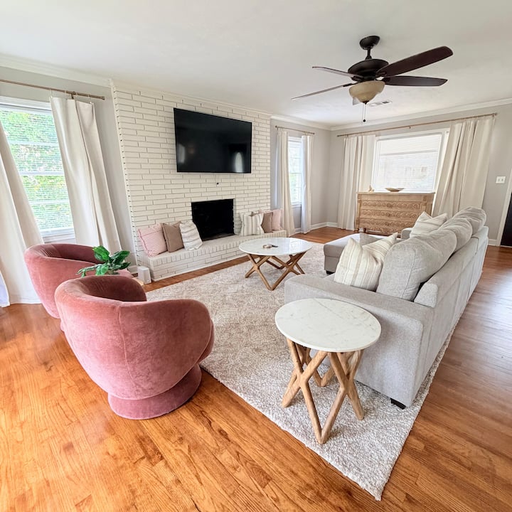 Spacious Home Near Uga - Athens, GA