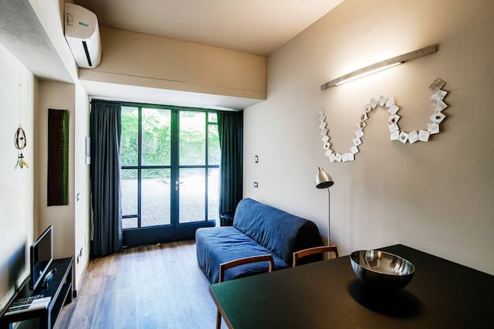 Appartamento In Contesto Medievale, Centro Storico - Cernobbio