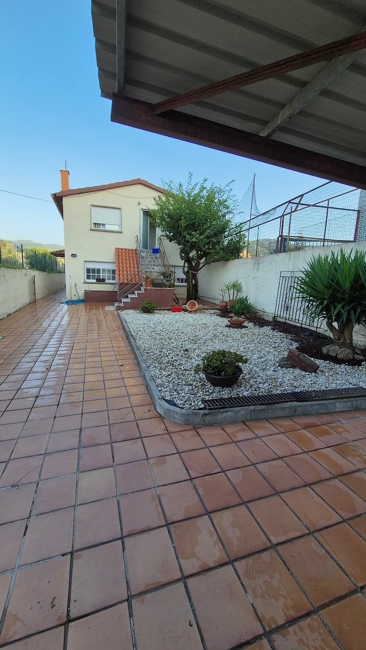 Casa En Entorno Rural Cerca De La Playa - Vigo