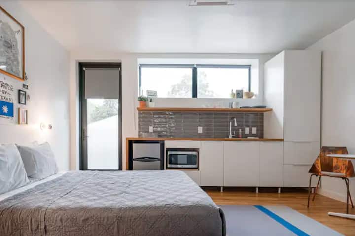 Grande Suite In The Heart Of Bishop Arts In Dallas - Highland Hills - Dallas