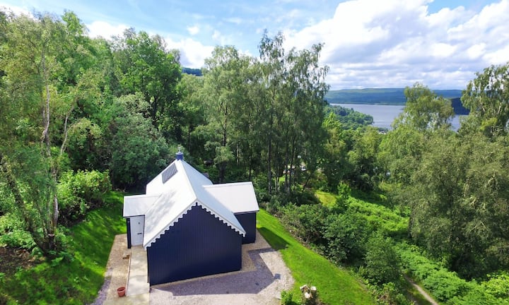 The Blue Cottage - Loch Awe