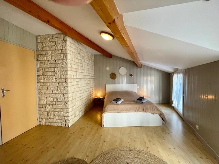 Maison De Ville à Souillac Avec Parking Privé - Le Roc