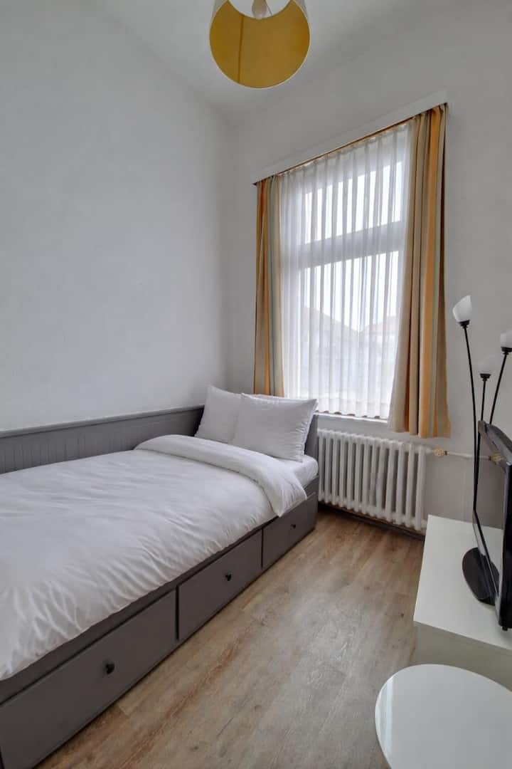 Dreibettzimmer | Pension Weierts - Norderney