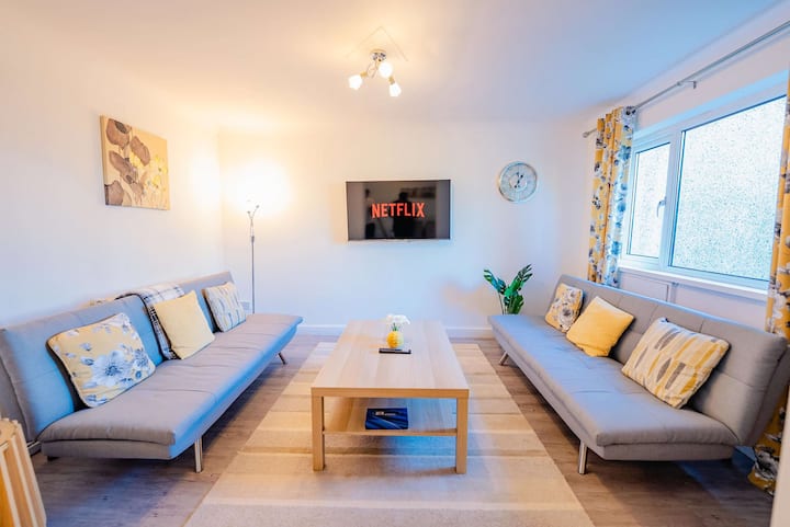 3br House With Games Room & Free Parking - Cardiff