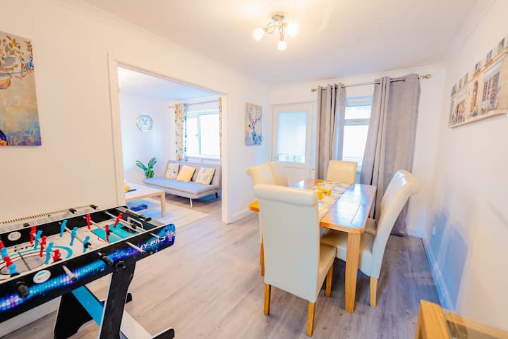3br Family House With Games Room & Free Parking - Cardiff
