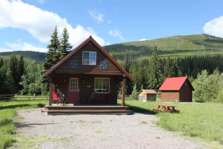 Bowman Cabin At
Home Ranch Bottoms - Montana