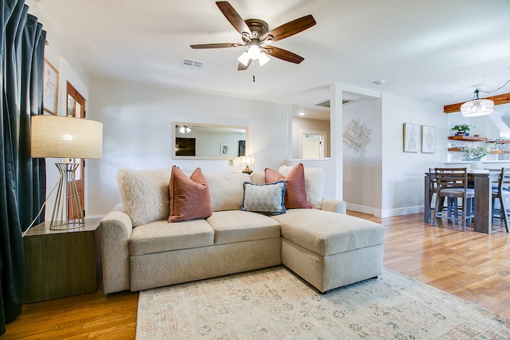 West Texas Retreat 3 Br/2 Ba With 1 Bd/1 Ba Casita - San Angelo, TX