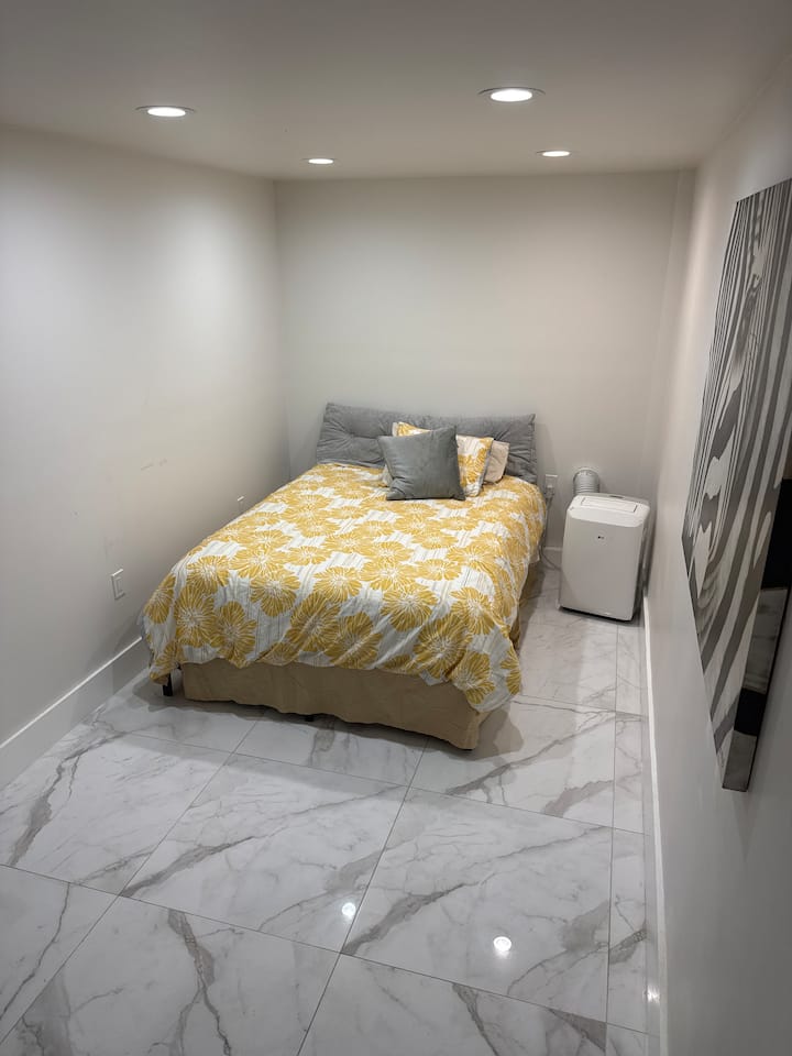 Cozy Guest Home Pool Access / Claremont Colleges - Pomona, CA