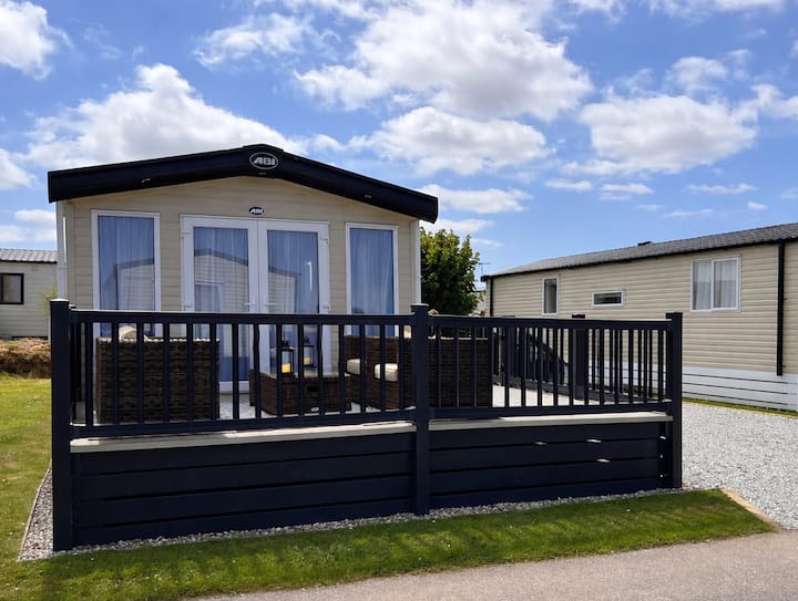 Cabin At Goonhavern, Newperran Holiday Resort - Holywell Bay