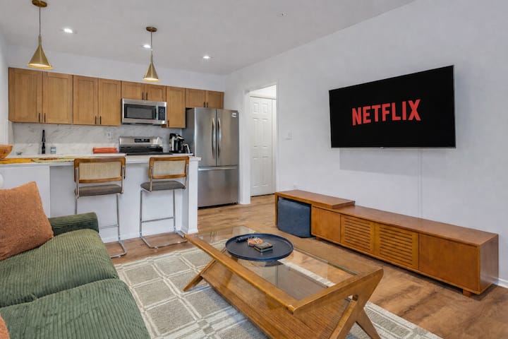 Modern Luxury 1br | Heart Of Downtown Stamford - Stamford, CT