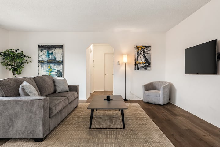 Modern Apartment In Los Angeles - Los Angeles, CA