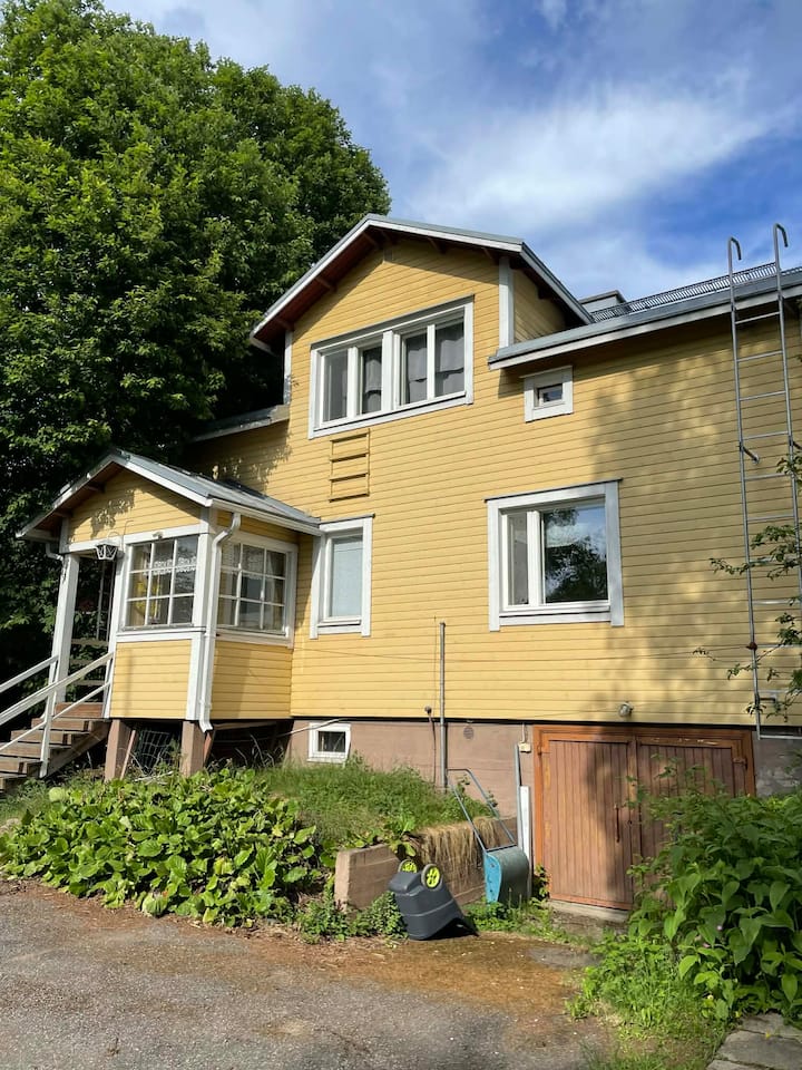 Talo Hyvällä Sijainnilla Lähellä Keskustaa. - Kiiminki