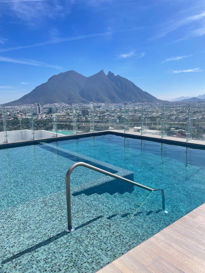 Penthouse Downtown Mty, Next To Santa Lucia Park - Mexico