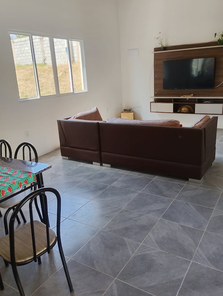 Casa De Campo Com Piscina Em Meio A Natureza. - Ibiúna